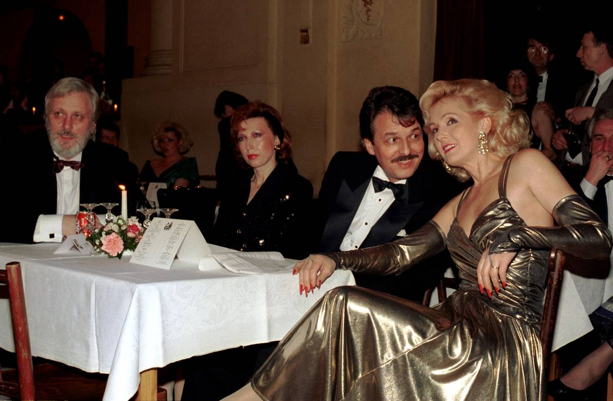 Foto: Jak šel čas s Helenou Vondráčkovou: Prohlédněte si její nejlepší ...