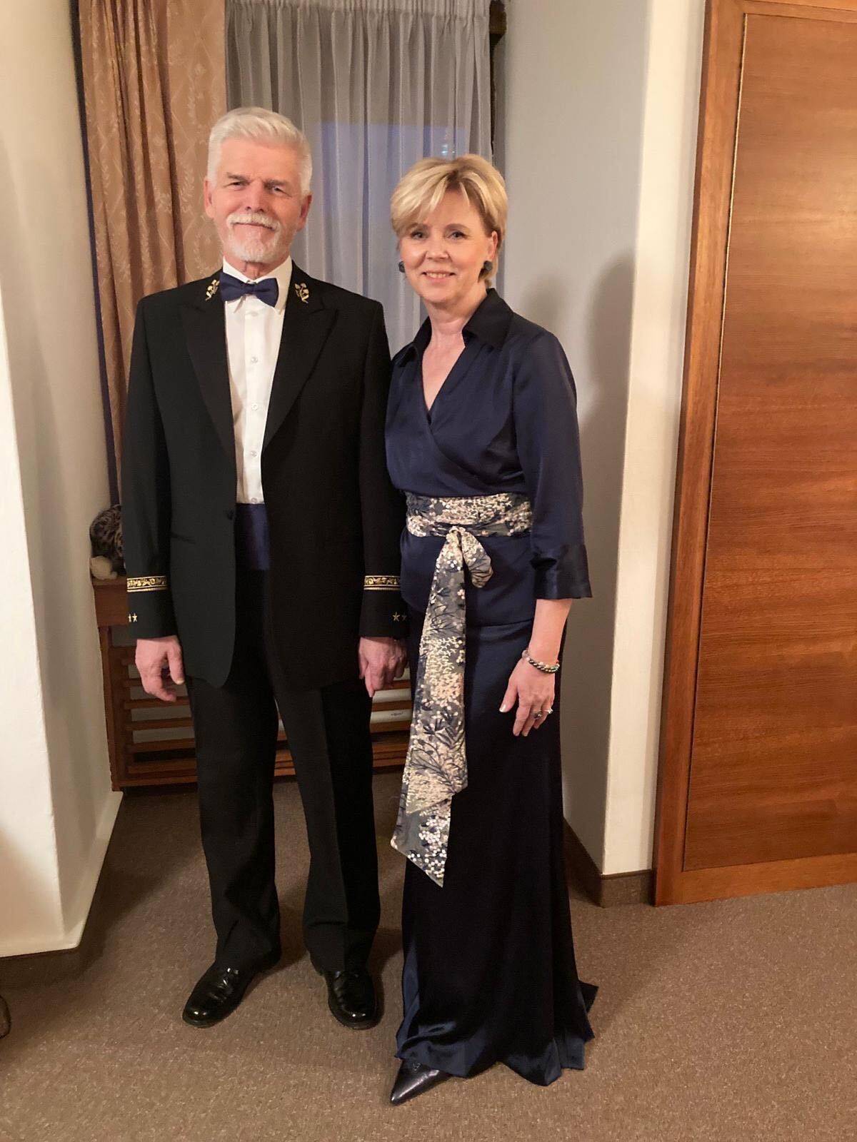 Foto: Nová image první dámy Evy Pavlové: Už pár měsíců za ní stojí nová ...