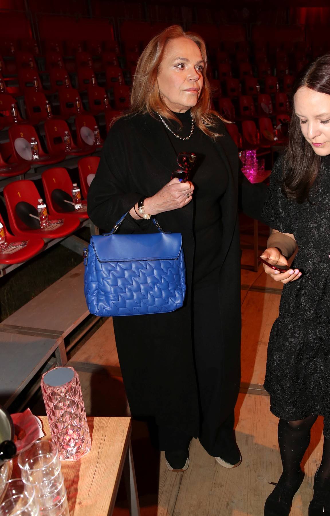 Foto: Cirkusová módní show přilákala hvězdy: V roli modelky se objevila ...