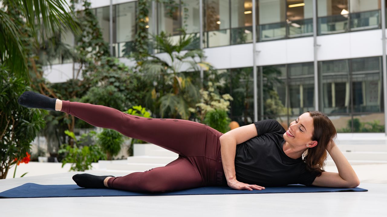 Účinné cviky na zadek a stehna? Zkuste pilates sérii | Stream