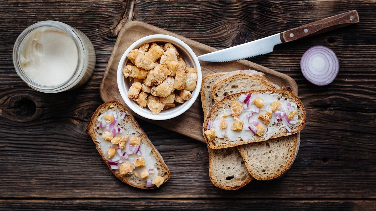 Křupavé vepřové škvarky